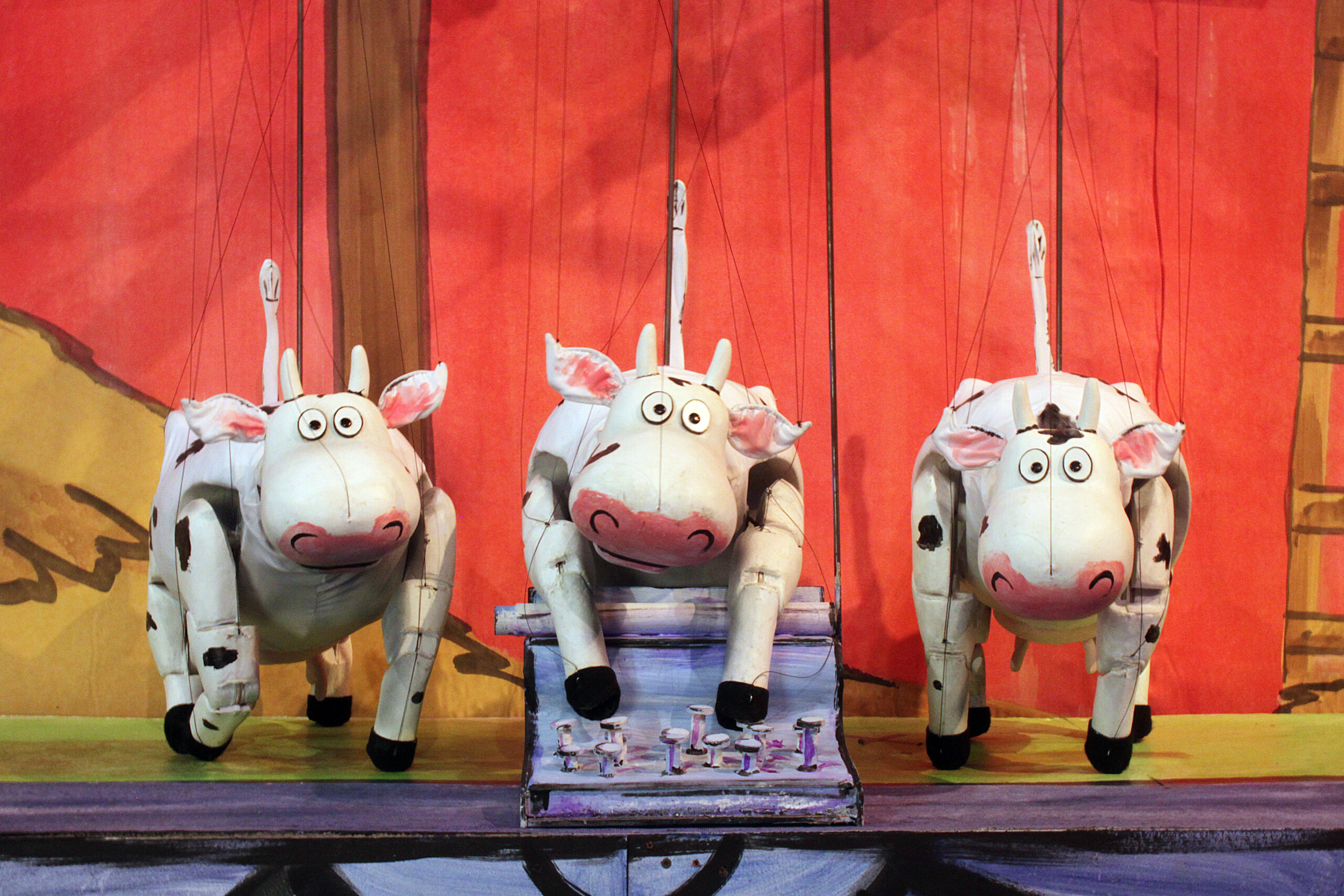 Puppetry Resource: Click, Clack, Moo: Cows That Type Social Story